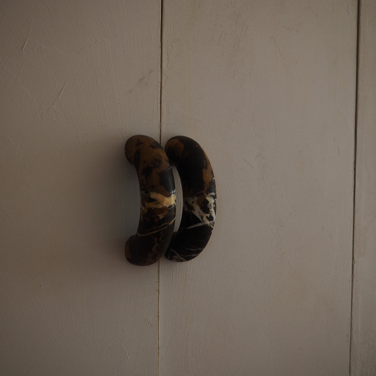 Lucas Donut Handles – Montana Labelle Lifestyle